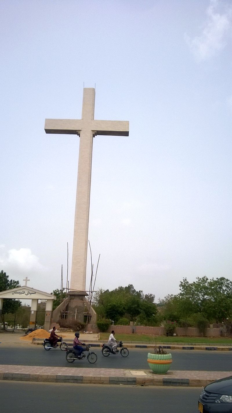 cross tallest of Asia in karachi - 93 Travellers Pakistan